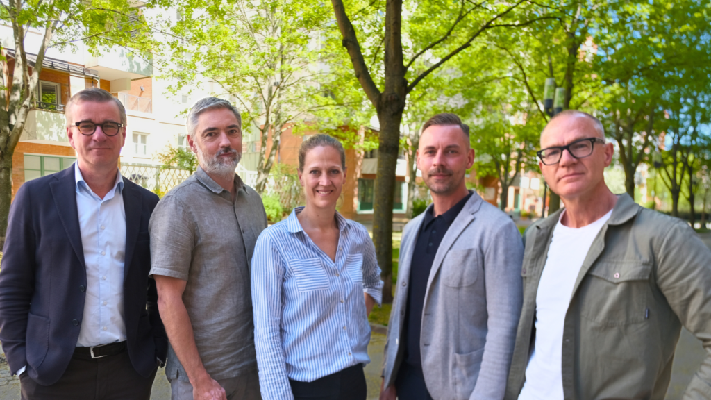 Press Release: Fintech Company Deedster helps financial institutions to ...